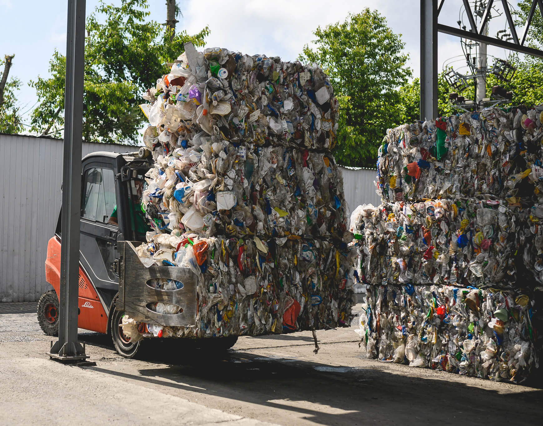 PP regrind and regranulate – differences, advantages, and applications